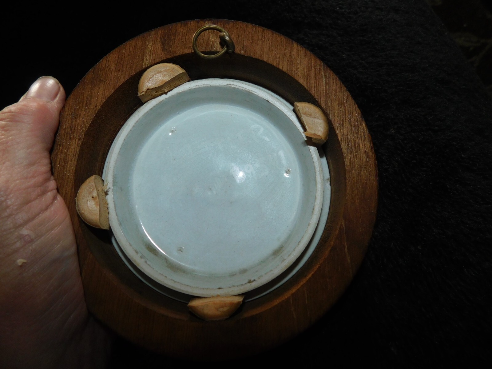 RARE ANTIQUE PRATT PRATTWARE POT LID IN WOODEN FRAME THE CHIN CHEW ...