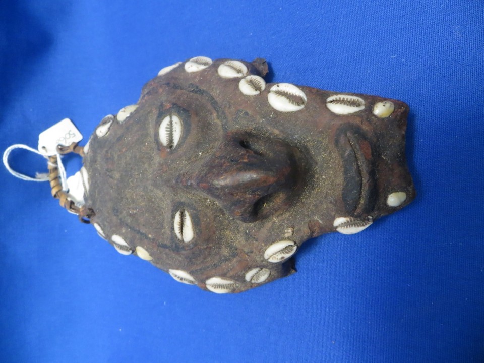 Primitive Tribal Shell Mask Papua New Guinea Natural Earth Pigments ...