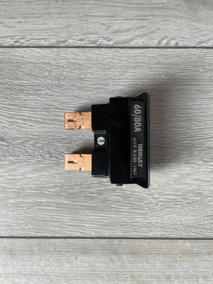 Henley AEI Series 5 Mains Service Cut Out Fuse Carrier 60a Fuse Fitted ...