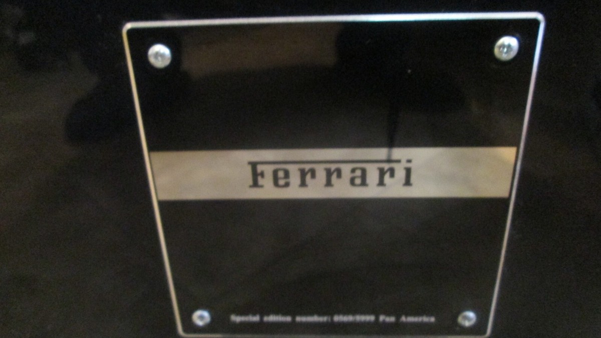 Acer Ferrari F-22 Limited Edition Black-Red 22 Acer Ferrari F-22 Limited Edition Black-Red 22