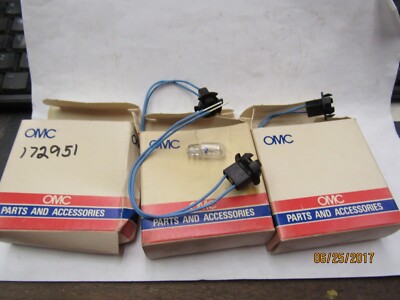 3 NEW OEM OMC JOHNSON EVINRUDE SOCKETS AND BULBS 172951 | eBay
