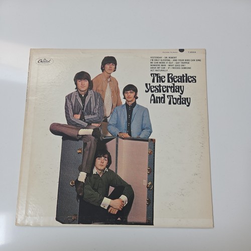 Beatles Yesterday And Today Record LP- T 2553 - Color Band - Rare BLUE ...