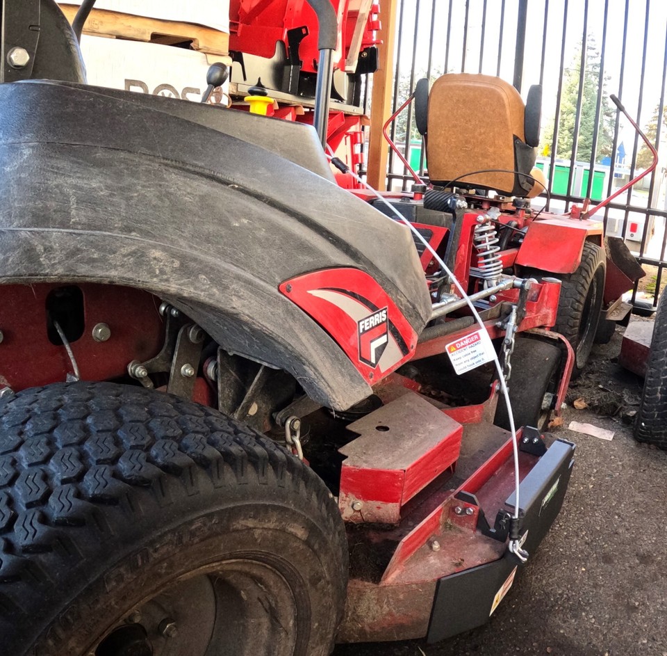 Speedtrap® Chute Blocker Ferris® IS™700 52", 61", & 60" ICD+ Mowers | eBay