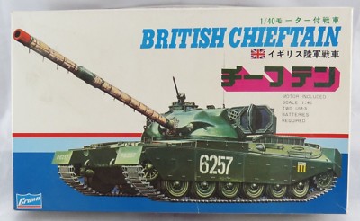 Crown Models British Chieftan Tank 146-500 1/40 Motorized | eBay