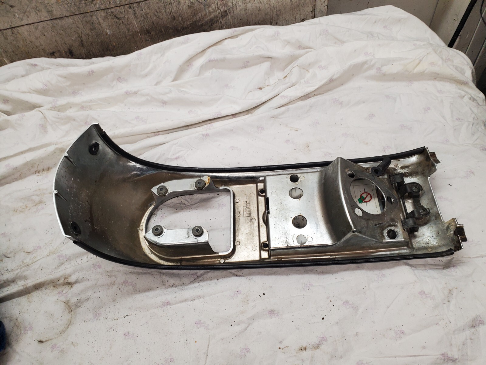 1999 Suzuki VL 1500 Intruder VL 1500 Gas Tank Cover Panel Cap Cover ...