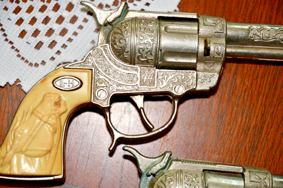 Rare Vintage Leslie-Henry Gene Autry 44 Western Cap Guns working Leslie ...