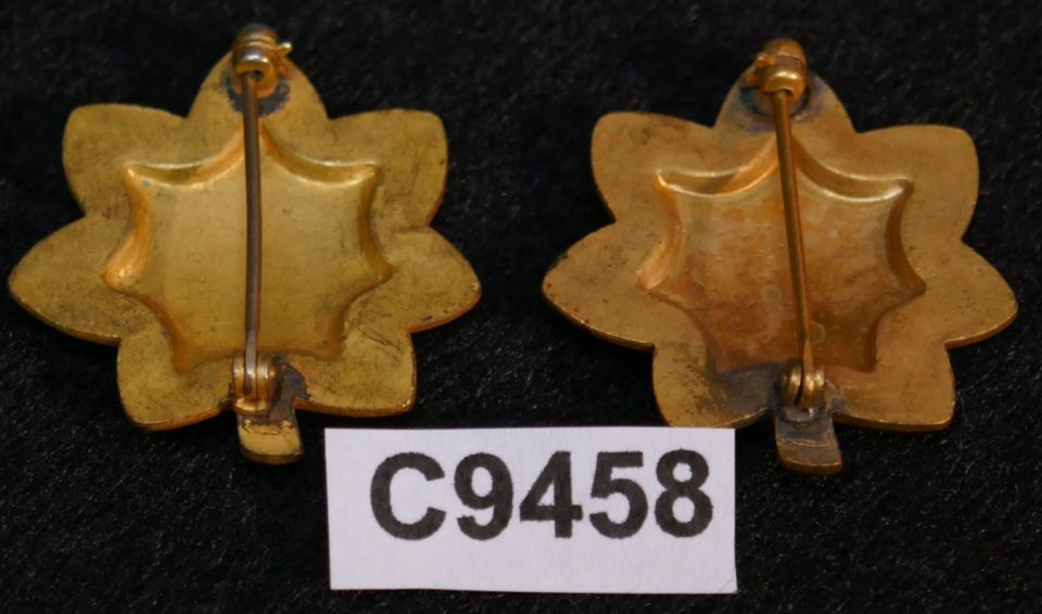 WWII US Army USAAF Major's Leaf Rank Insignia Pair Pin Back Leaves | eBay