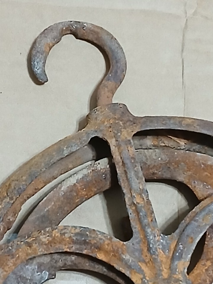 Antique Cast Iron Old Farm Barn Well Pulley Wheel Steampunk - 7.5 ...