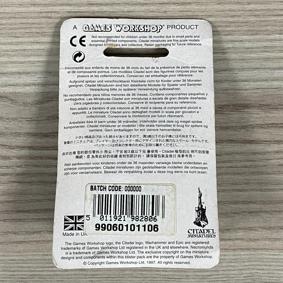 SPACE MARINE IMPERIAL FIST CHAPLAIN FIRST BORN NEW BLISTER METAL ...