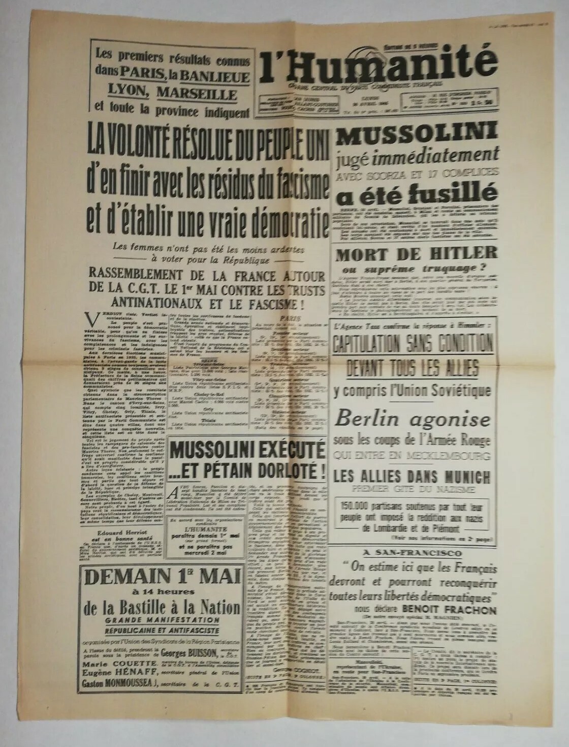 N669 The Front Page Of The Newspaper L'humanité April 30 1945 Mussolini ...