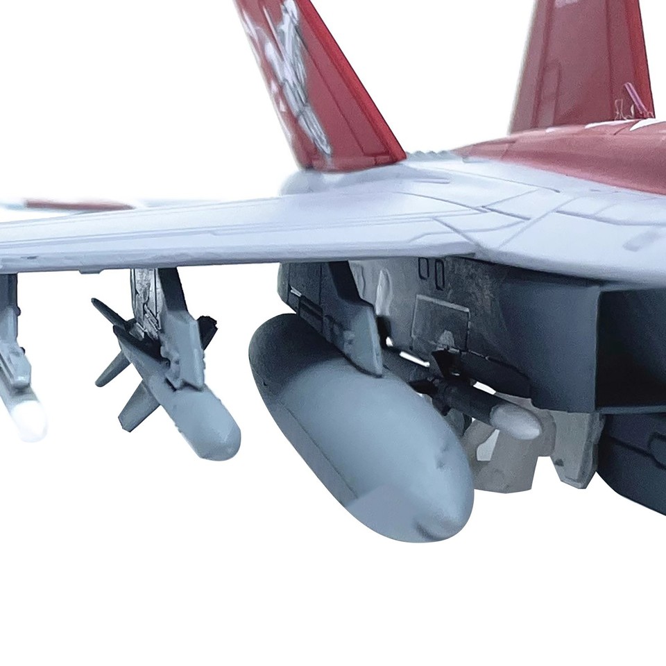 US Navy F/A-18 Super Hornet Strike Fighter VFA-102 Diamondbacks Model ...