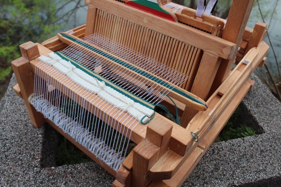 Mini Weaving Machine. Small Loom. Hand Weaving Machine. Hobby. Craft ...