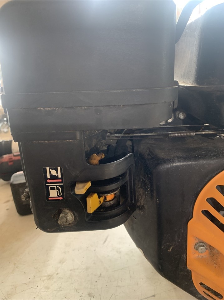 6.5hp Generac Go Cart Snowblower No Smoke 3/4" Shaft Horizontal Shaft ...