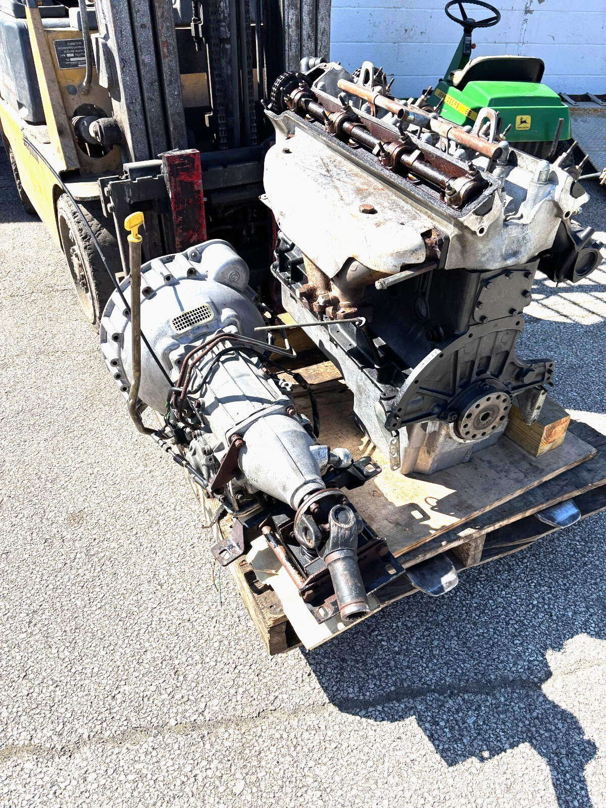 From 1986 XJ6 4.2 Engine Long Block with 65K 1-Owner - Can fit earlier ...