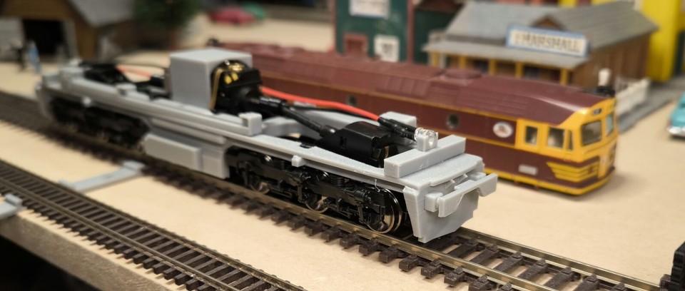 Ready to Run Powered Chassis for Lima 422 Class locomotive for re-power ...