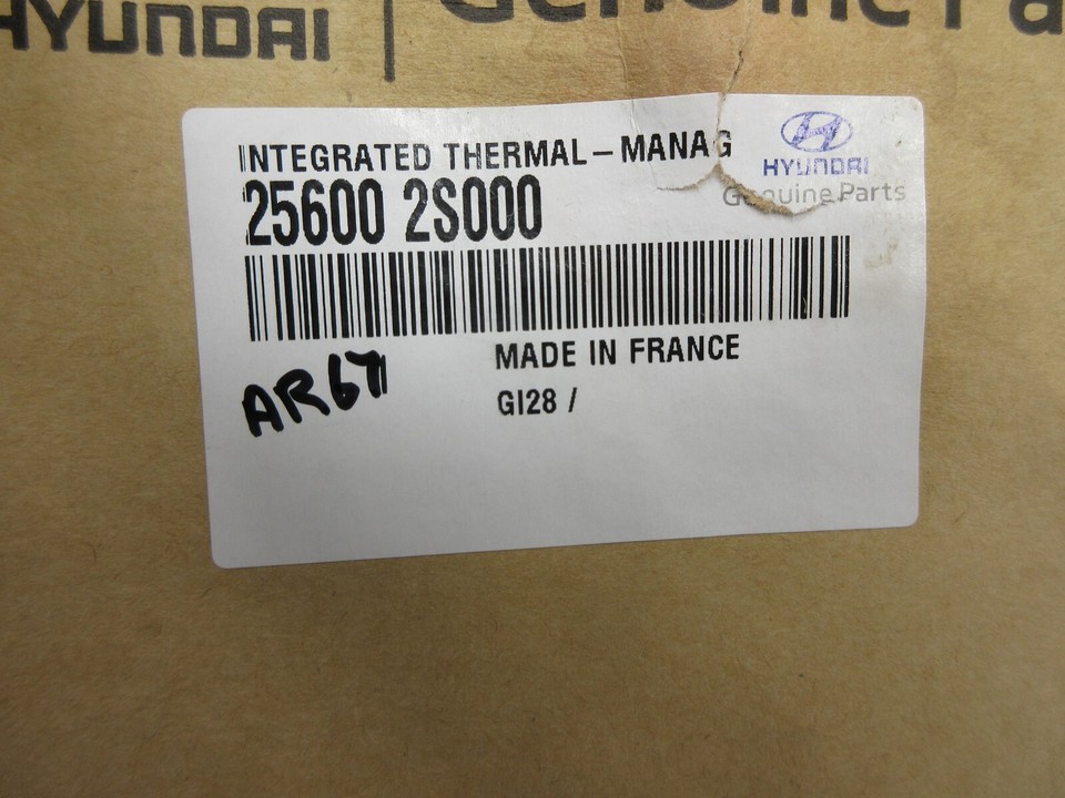 GEN-UINE 25600-2S000 Hyundai Kia Integrated Thermostat Housing Module ...