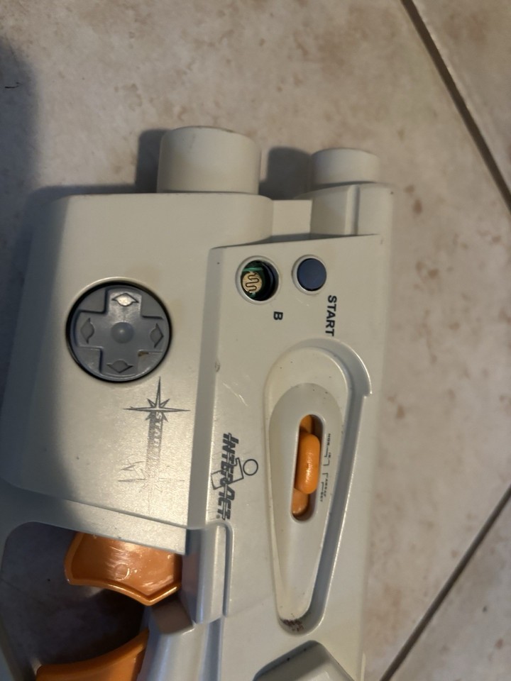 InterAct Starfire Lightblaster Wired Light Gun Controller for Sega Dreamcast | eBay