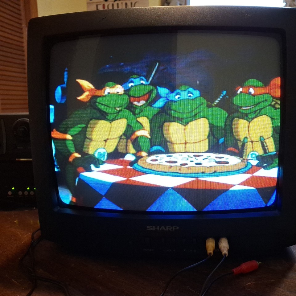 Vintage Sharp 13" Retro Gaming CRT TV 13L-M100 NO REMOTE Front AV ...