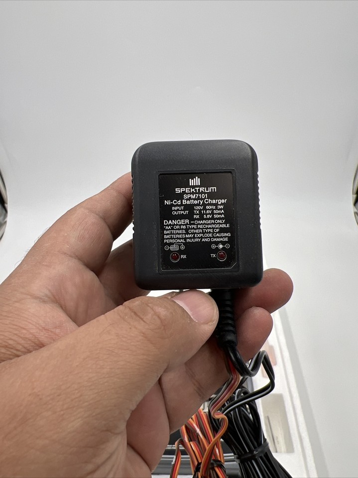 Spektrum SPM2460 DX6 2.4GHz DSM W Charger and Bind Plug | eBay