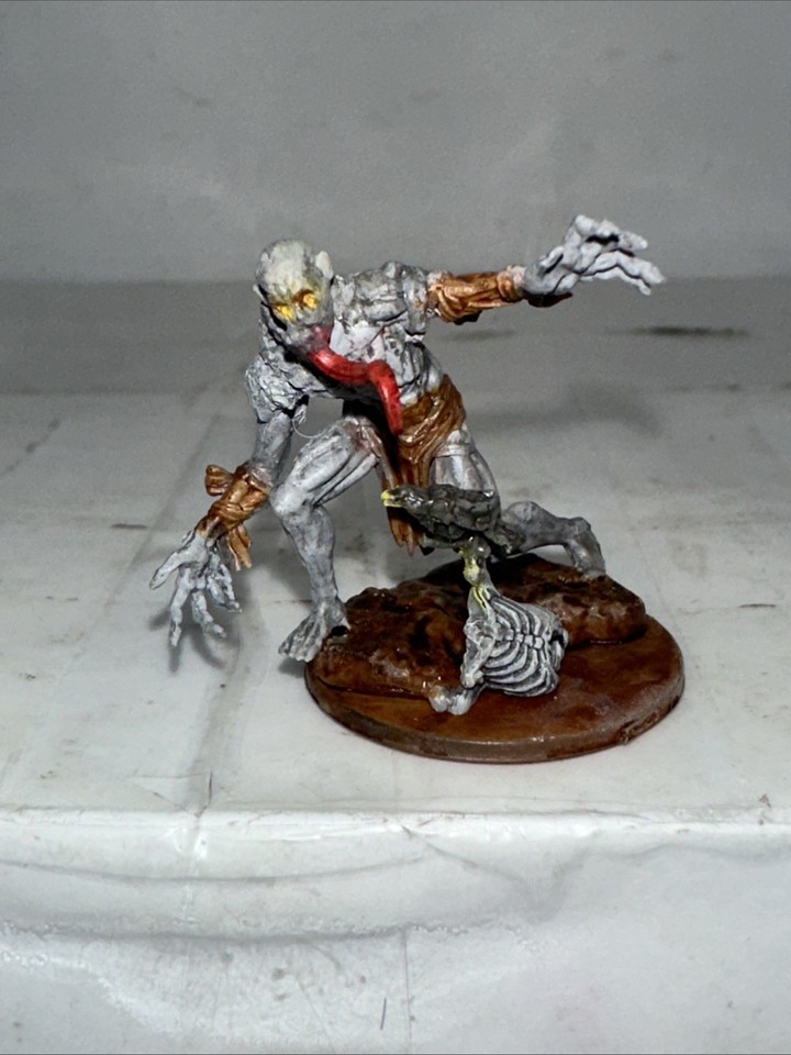 16 D&D Miniatures Lot Painted Nolzurs Deep Cuts Dwarf Elf Zombie ...