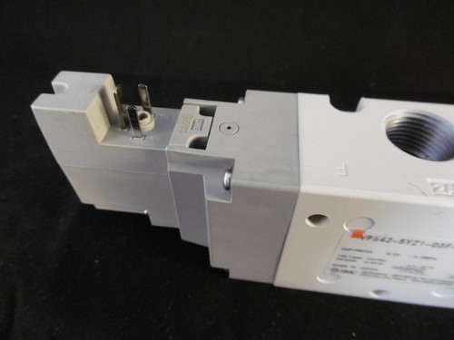 SMC VP542-5YZ1-03F-M-X536 + Omron D4N-9B31 Limit Switch (Endschalter ...