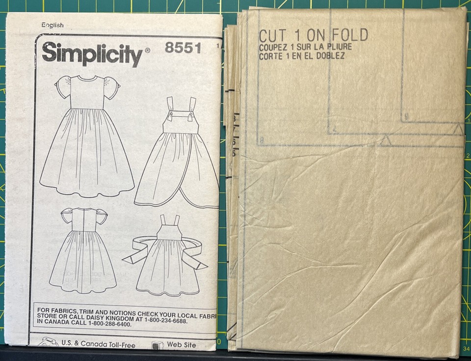 Simplicity Daisy Kingdom Child's Dress Pullover Pinafore Pattern 8551 ...