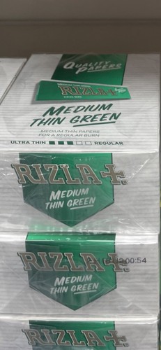 Full Box Of Rizla Green King Size Pack Of 50 Medium Thin! | eBay UK