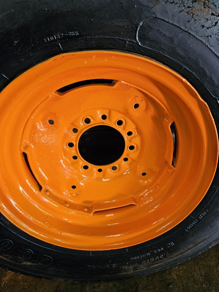 FORDSON MAJOR TRACTOR 7.00 X 16 FRONT WHEEL RIM & TYRE. (Ford,Leyland ...