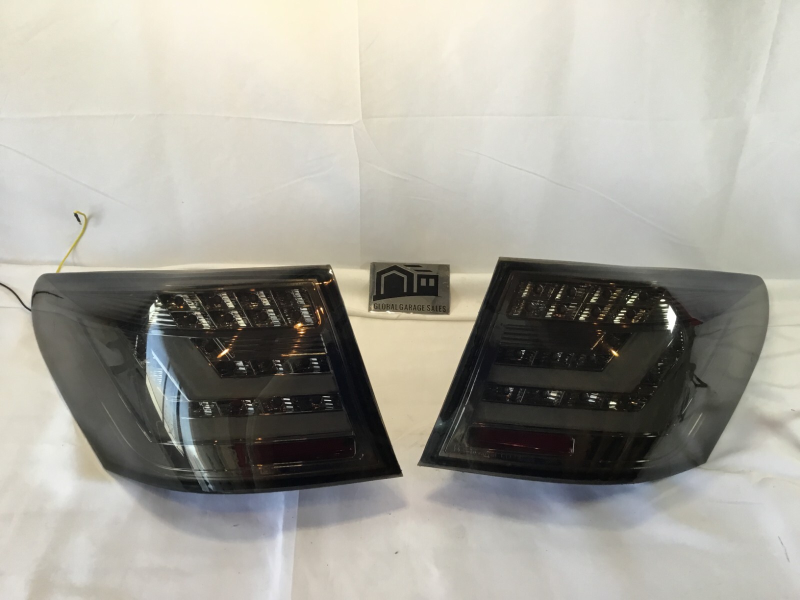 LEXUS USF40 LS460 clear tail light tail lamp Junyan L1T-HU565 L2T-HU565 ...