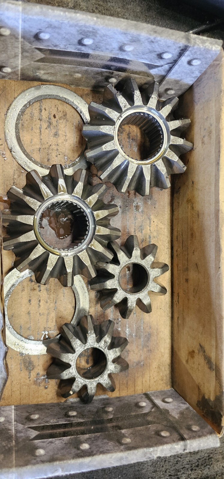 Ford 8.8 open carrier spider gears used Mustang F150 Bronco Crown Vic ...