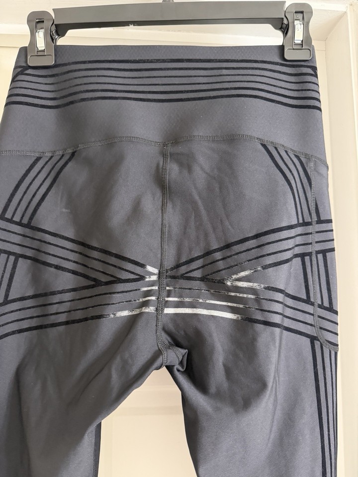 Fanka Black Graphic Reversible Logo Leggings Women's Sz L 26" Inseam | eBay