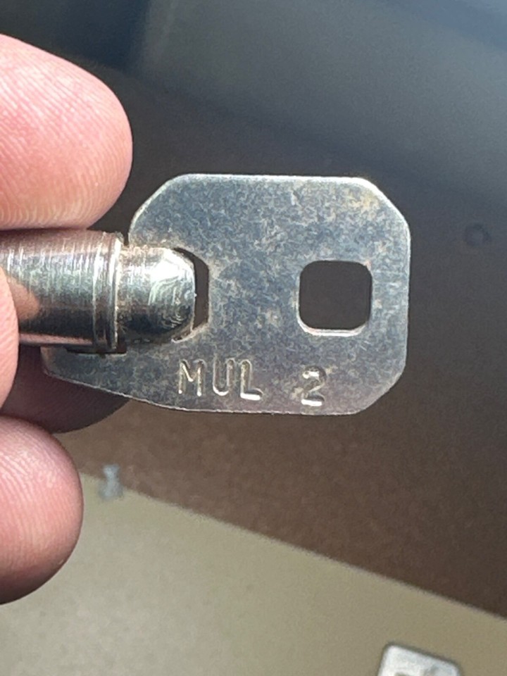 ACE Barrel Lock Key Pinball Soda Machine Chicago Lock Alarm Tubular ...