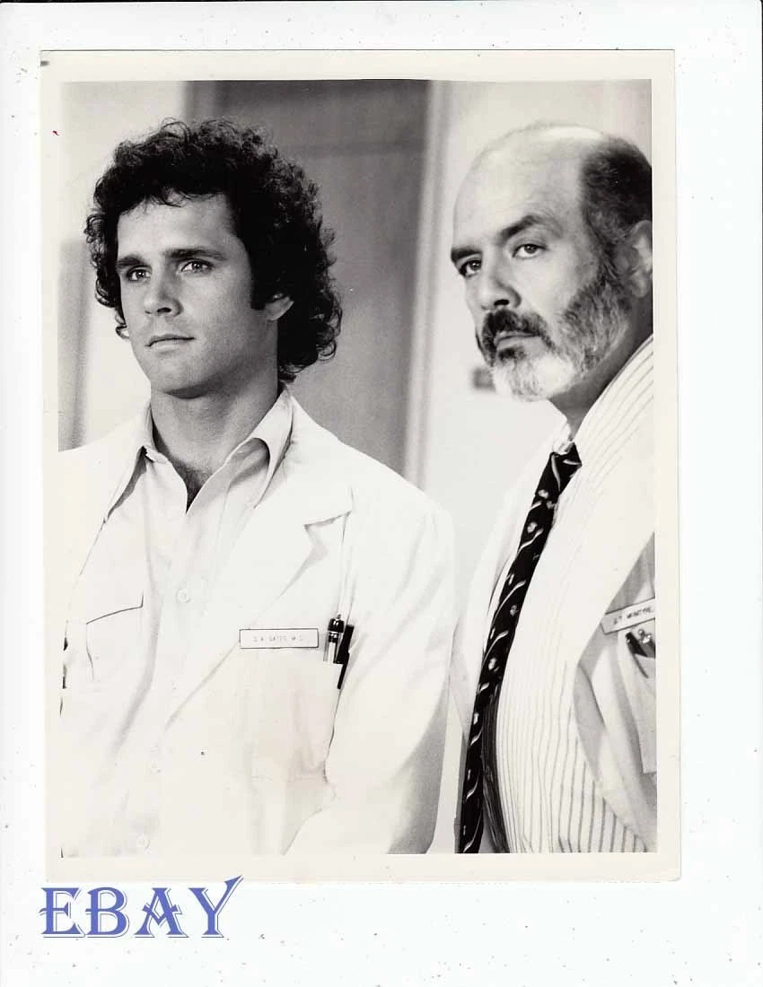 Pernell Roberts Trapper John