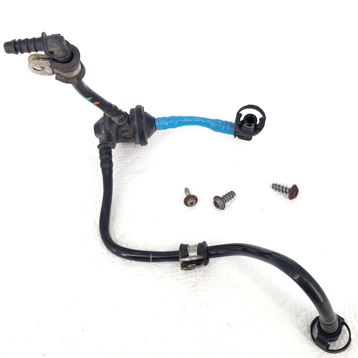 VW Audi 06F133781L Vapor Canister Check Valve Kit on intake manifold ...