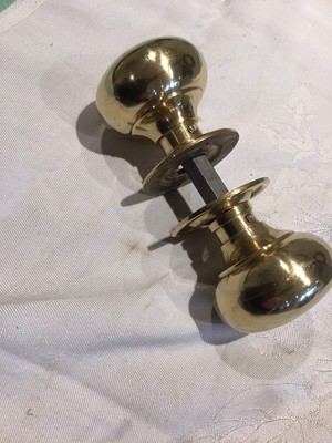 Door Knobs & Handles - Cottage Door