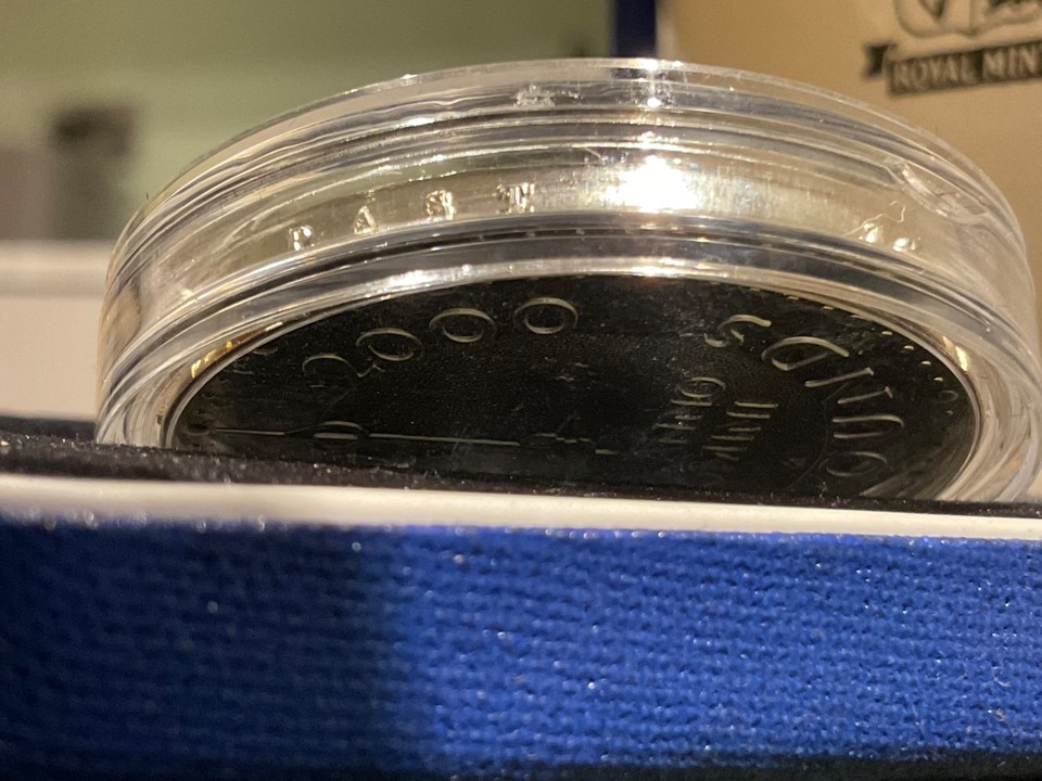 1999 British Royal Mint 28.28g 99.99% proof silver 2000 Millennium £5 ...