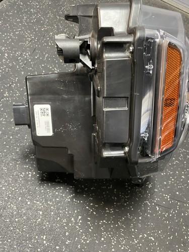 2021+ Ford Bronco OEM Passenger RH LED Headlight M2DZ 13008 G used ...