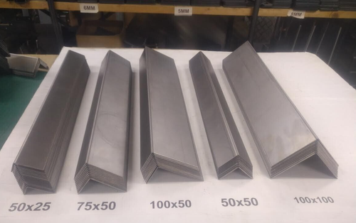 2mm MILD STEEL FOLDED ANGLE Metal Wall Corner Protector 500mm Long 25mm ...