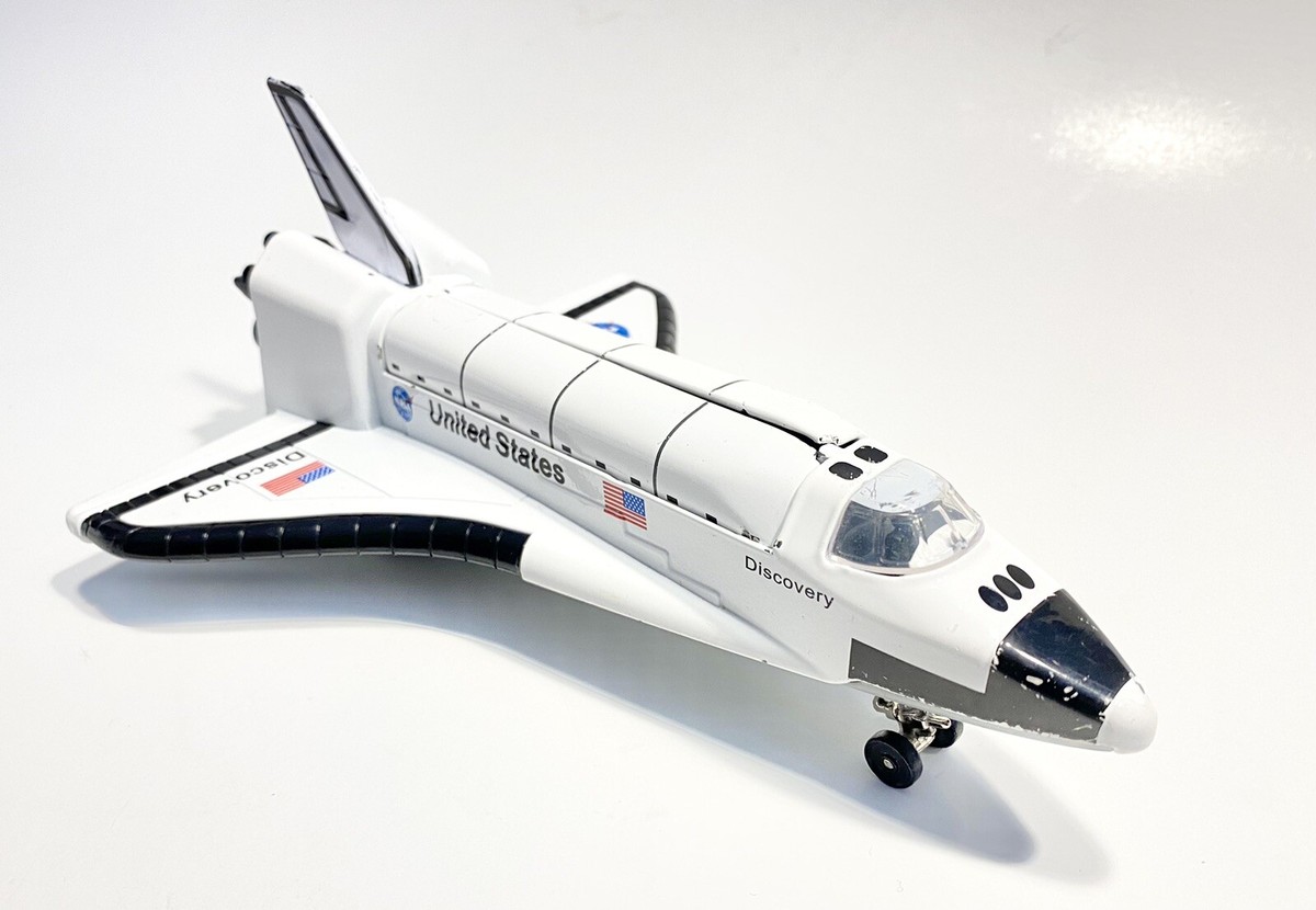 Moving Space Shuttle