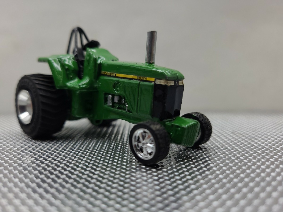 John Deere Pulling Tractors