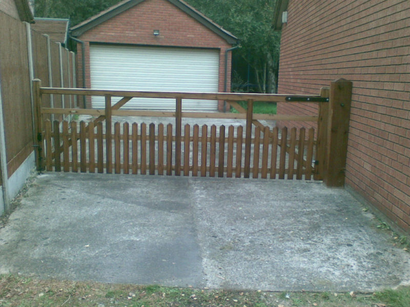 Wooden half paling, drive entrance gates 6ft each or made to measure ...