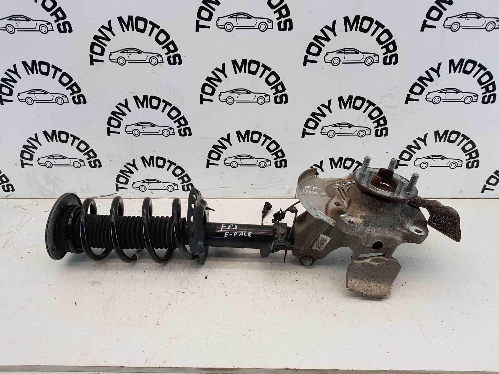 2019 JAGUAR E-PACE 2.0 PETROL FRONT LEFT SUSPENSION LEG SHOCK HUB J9C3 ...