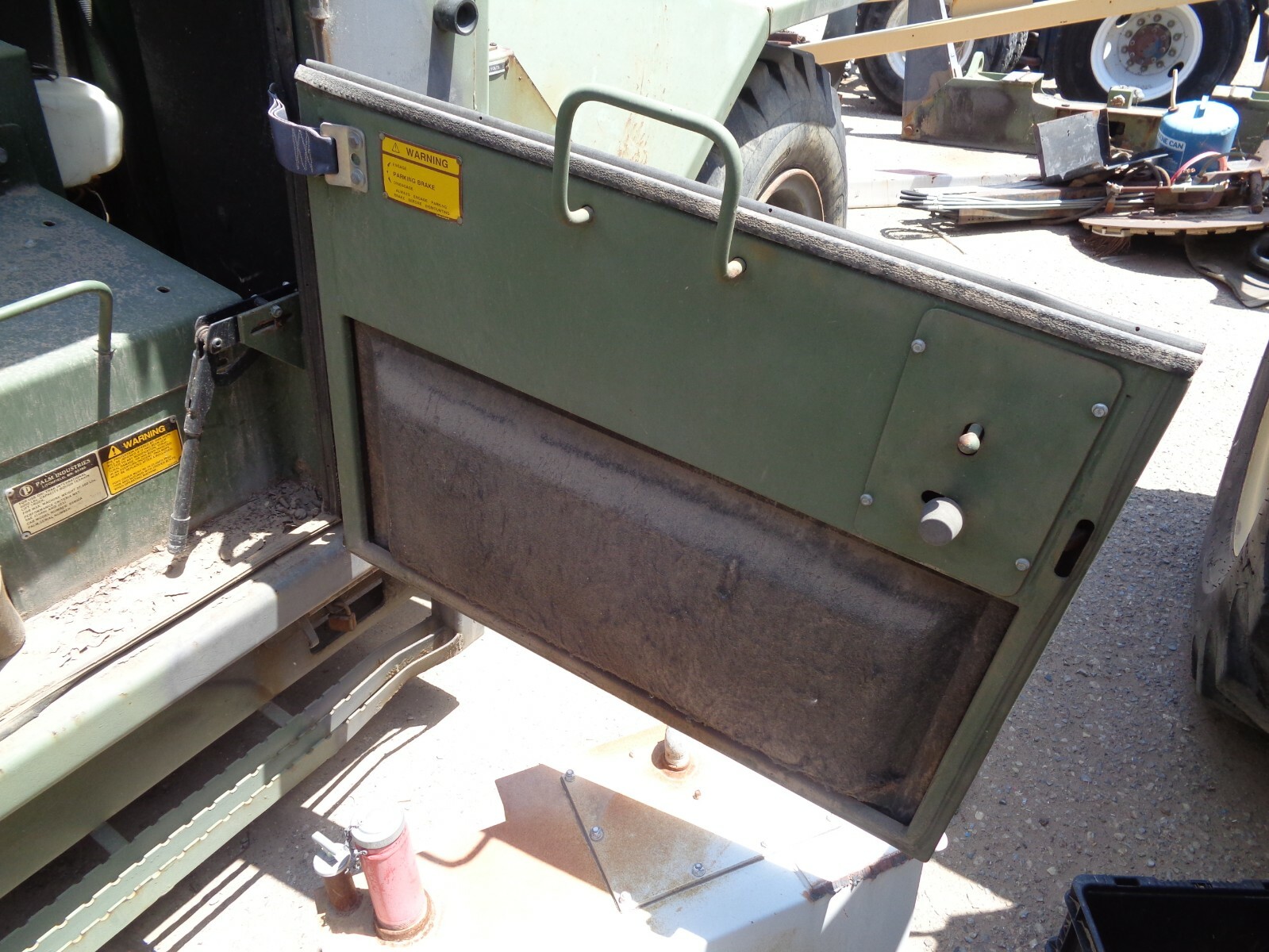 SKYTRAK TELEHANDLER PARTS - Model 6000M (ONLY lower section of split ...