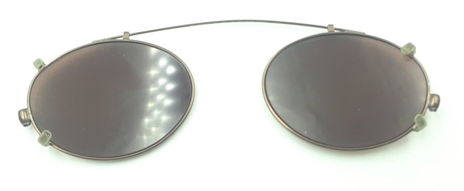 Vintage KC Standing Ovaltion Bronze Oval Clips Clip o… - Gem