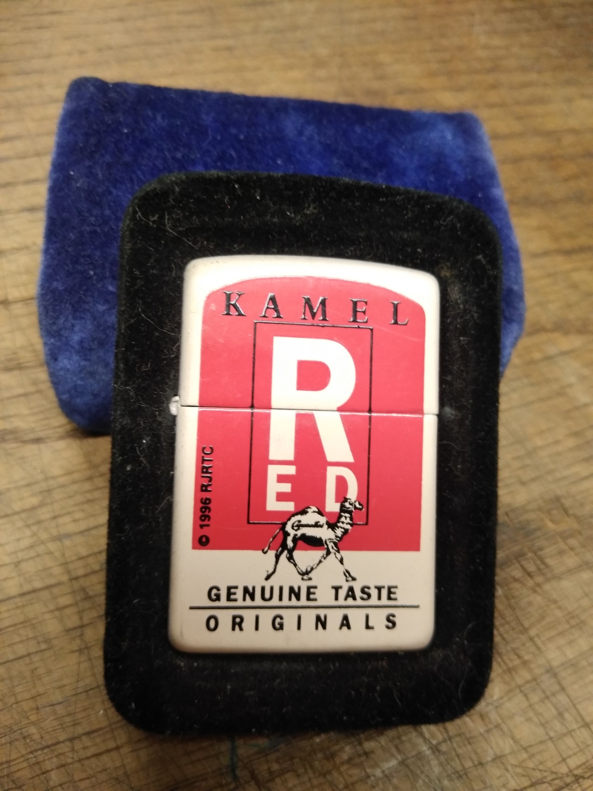 Vtg 1996 Unfired Zippo KAMEL RED Cigarette Lighter Genuine Taste ...