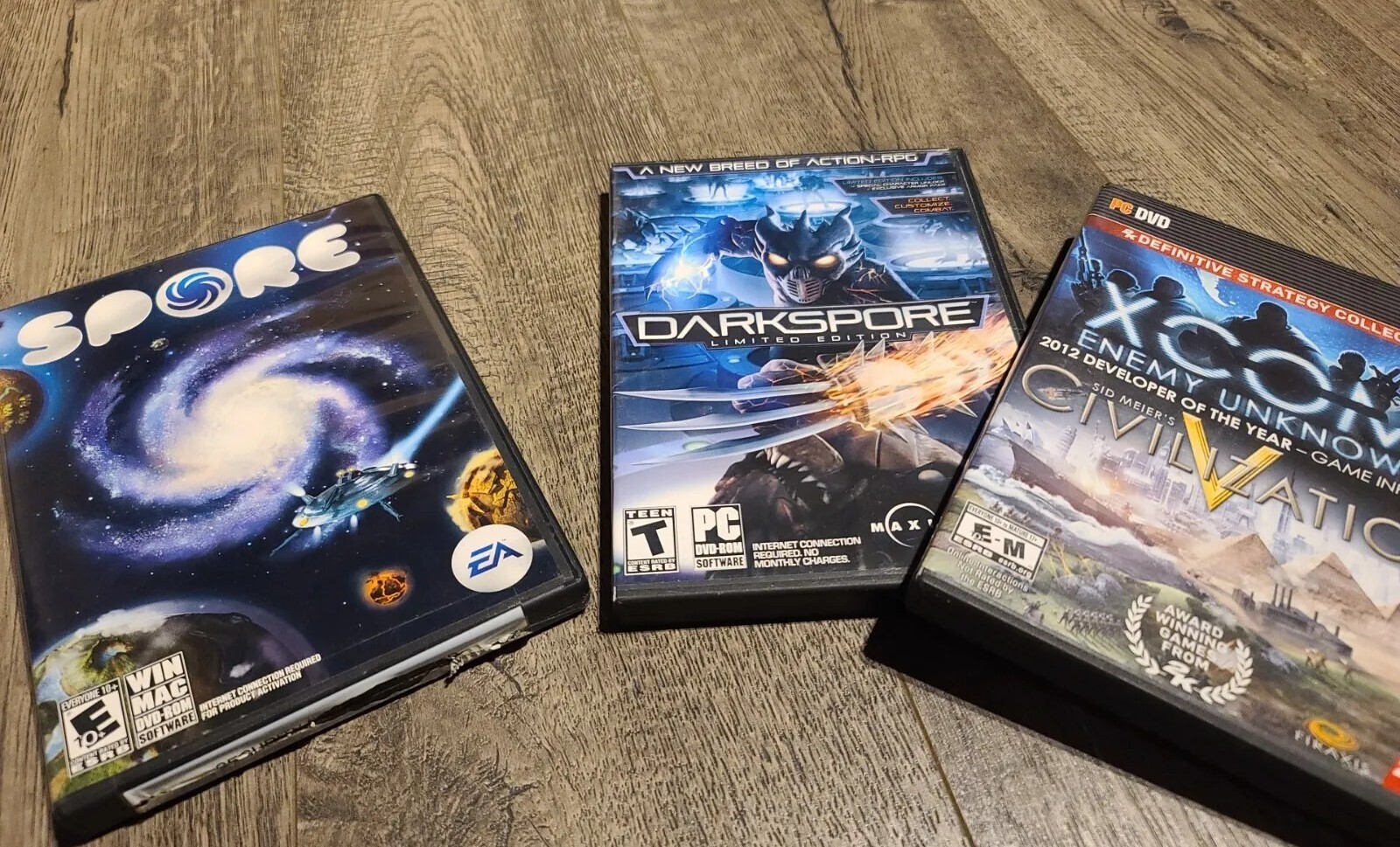 Spore PC Game WIN/MAC DVD-ROM - 2008 Disc with Manual W/ 2 bonus Games ...