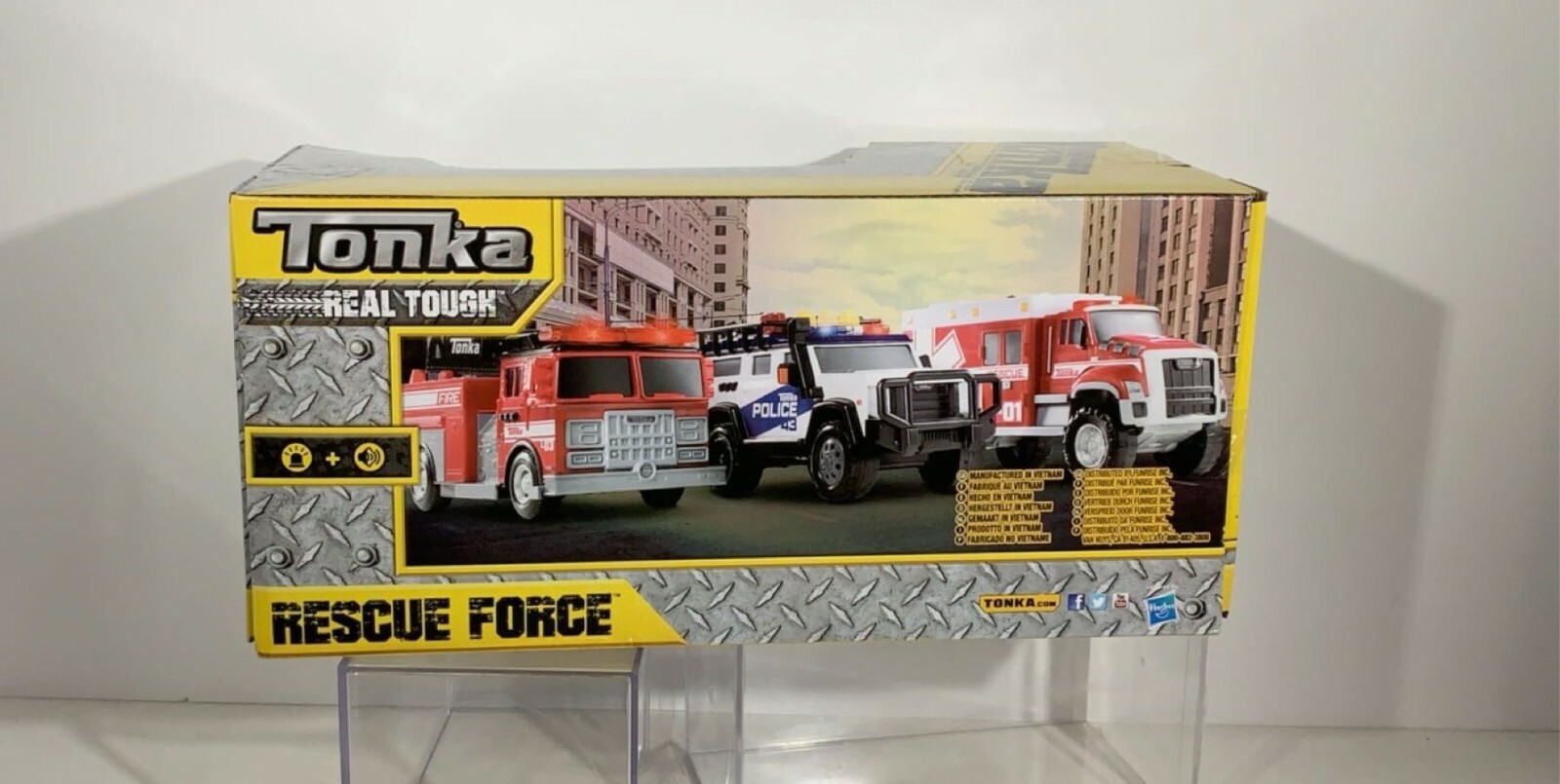 Tonka Red Fire Truck Rescue Force Lights and Sounds 12-inch Ladder ...