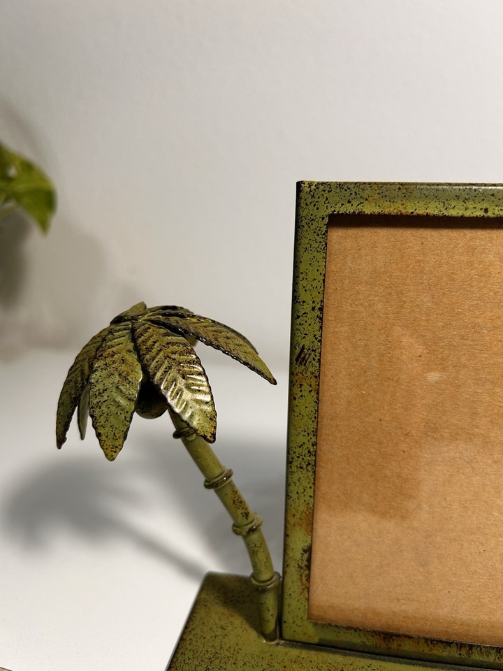 Green Metal Palm Tree Frame, Tiki Hawaiian Boho Whimsical Tropical ...