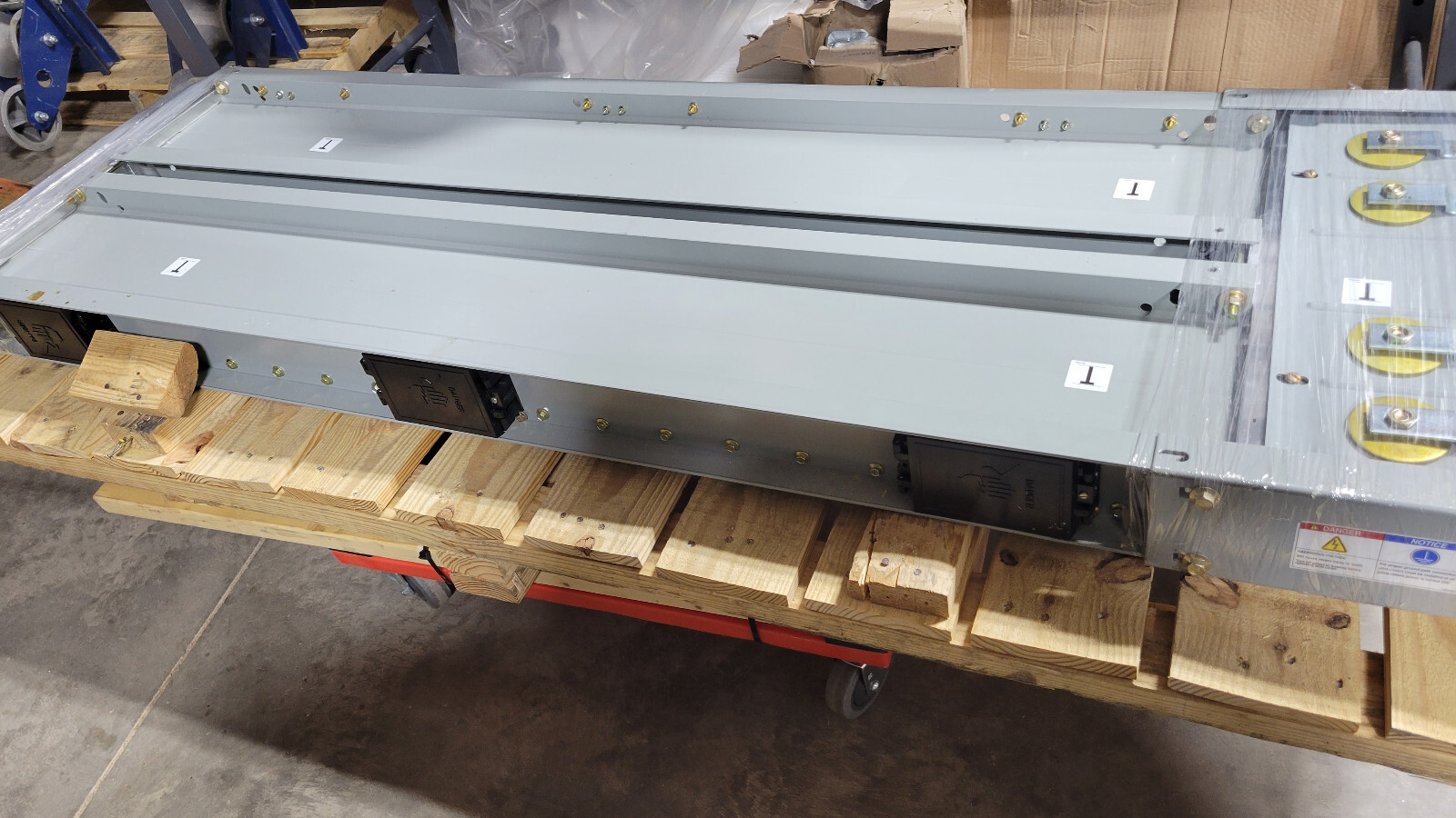 New Eaton POW-R-WAY III, 4000 Amps, PH 3, 4 Wire Busway | eBay