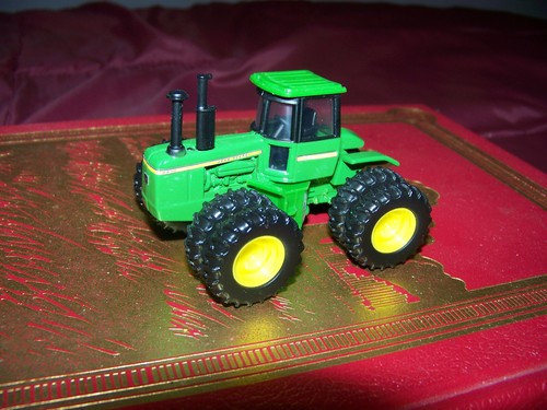John Deere 8430 4wd w/ duals, 1/64, Ertl, Nice, displayed only, JD | eBay
